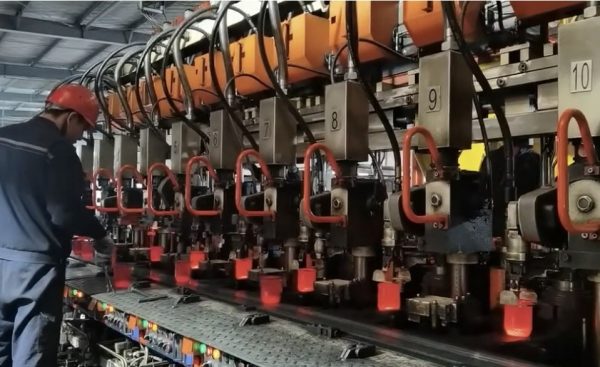 What is Glass Bottle Manufacturing Process - Glass bottle manufacturer ...