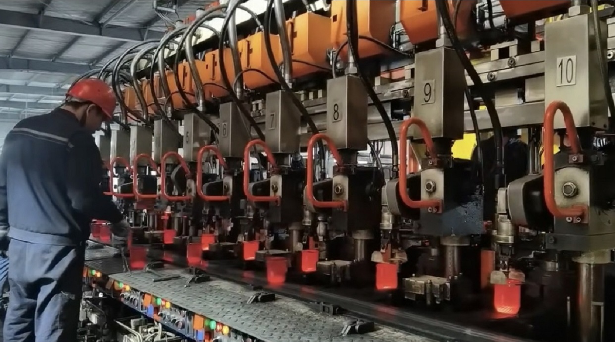 About Us - Glass bottle manufacturer-MC Glass