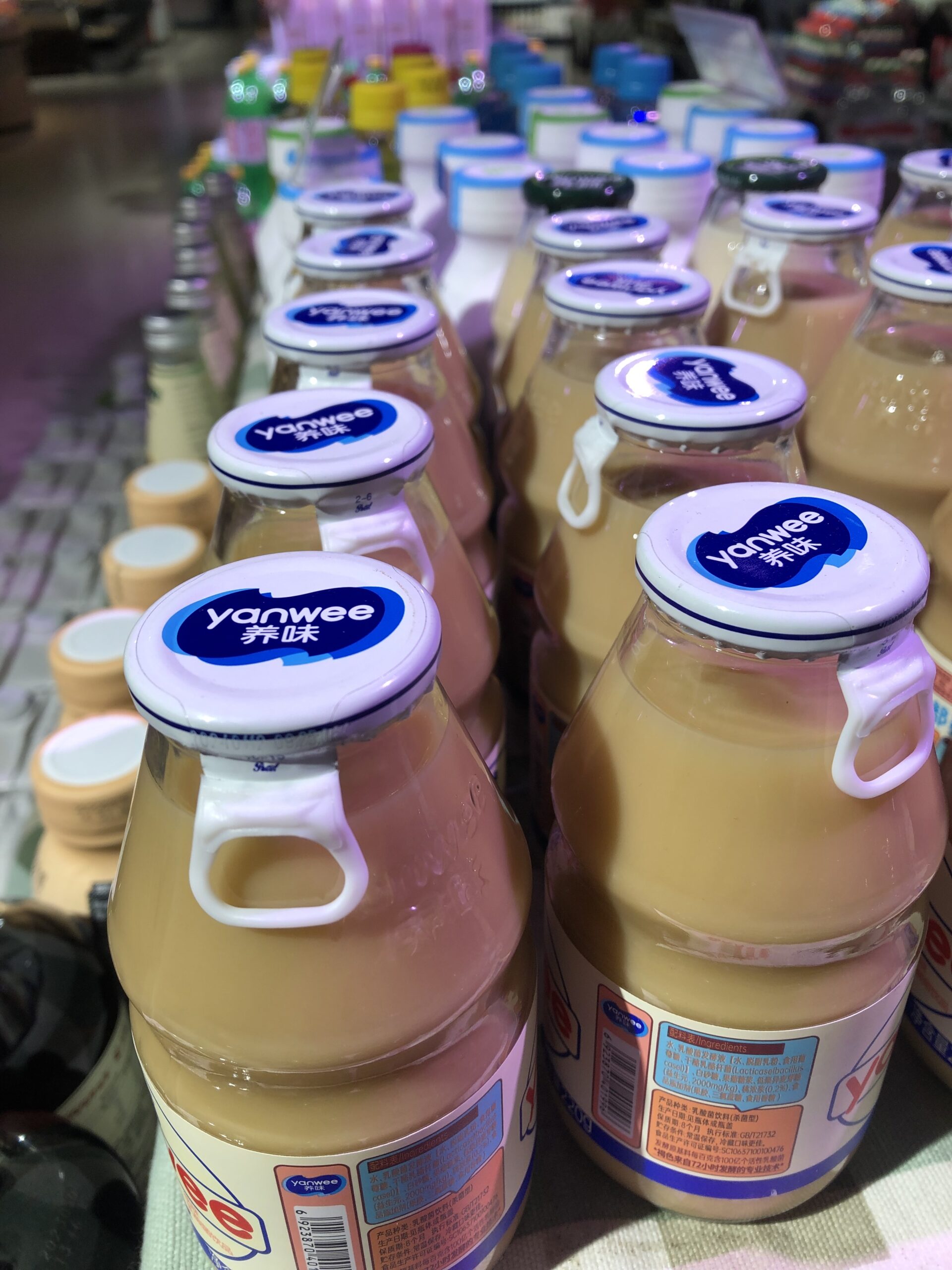 Glass Bottle Caps and Closures - Glass bottle manufacturer-MC Glass